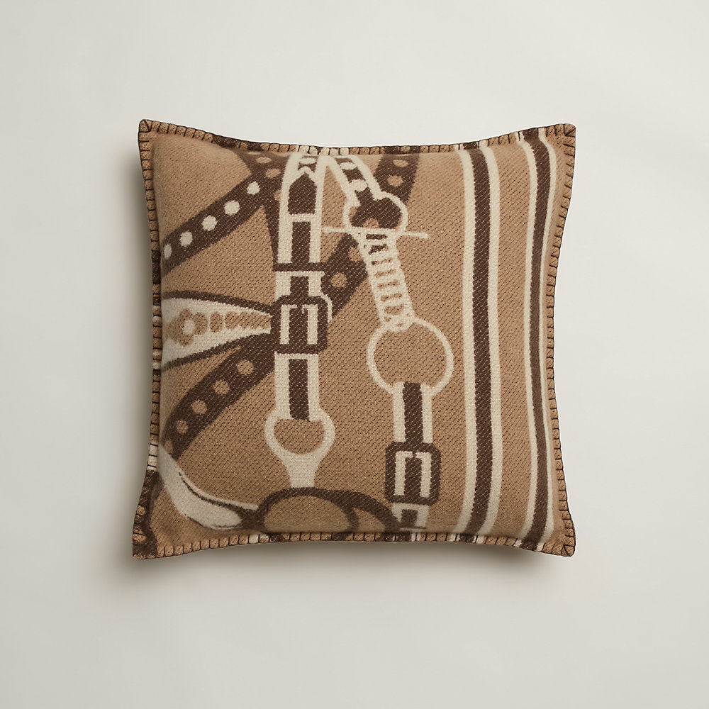 Grand Tralala Pillow Herm s Czech Republic grand-tralala-pillow-herm-s-czech-republic